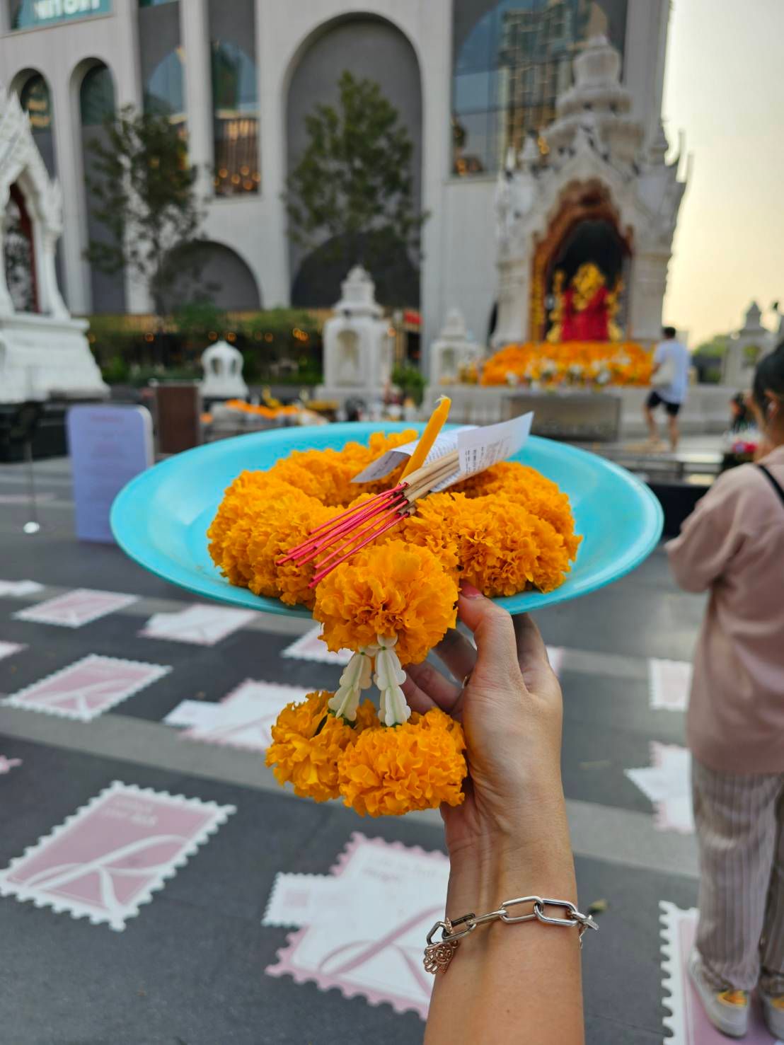 Ganesh Flower Worship - Travel it yourself. TAGTHAi